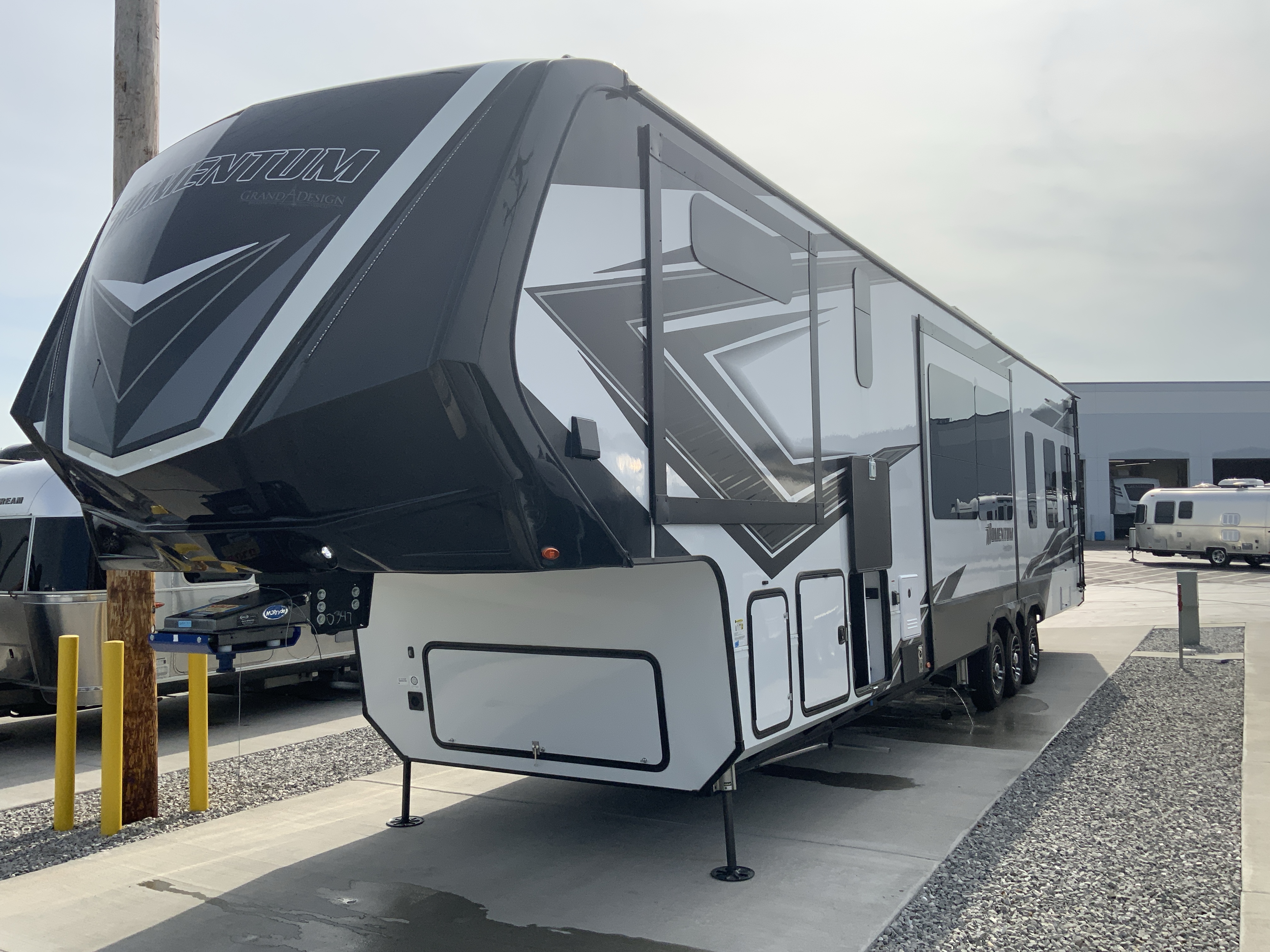 DIY vs. Professional RV Inspections: Making the Right Choice - Missouri ...